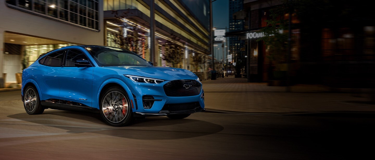 Ford Mustang Mach-E – plně elektrické SUV | Ford CZ